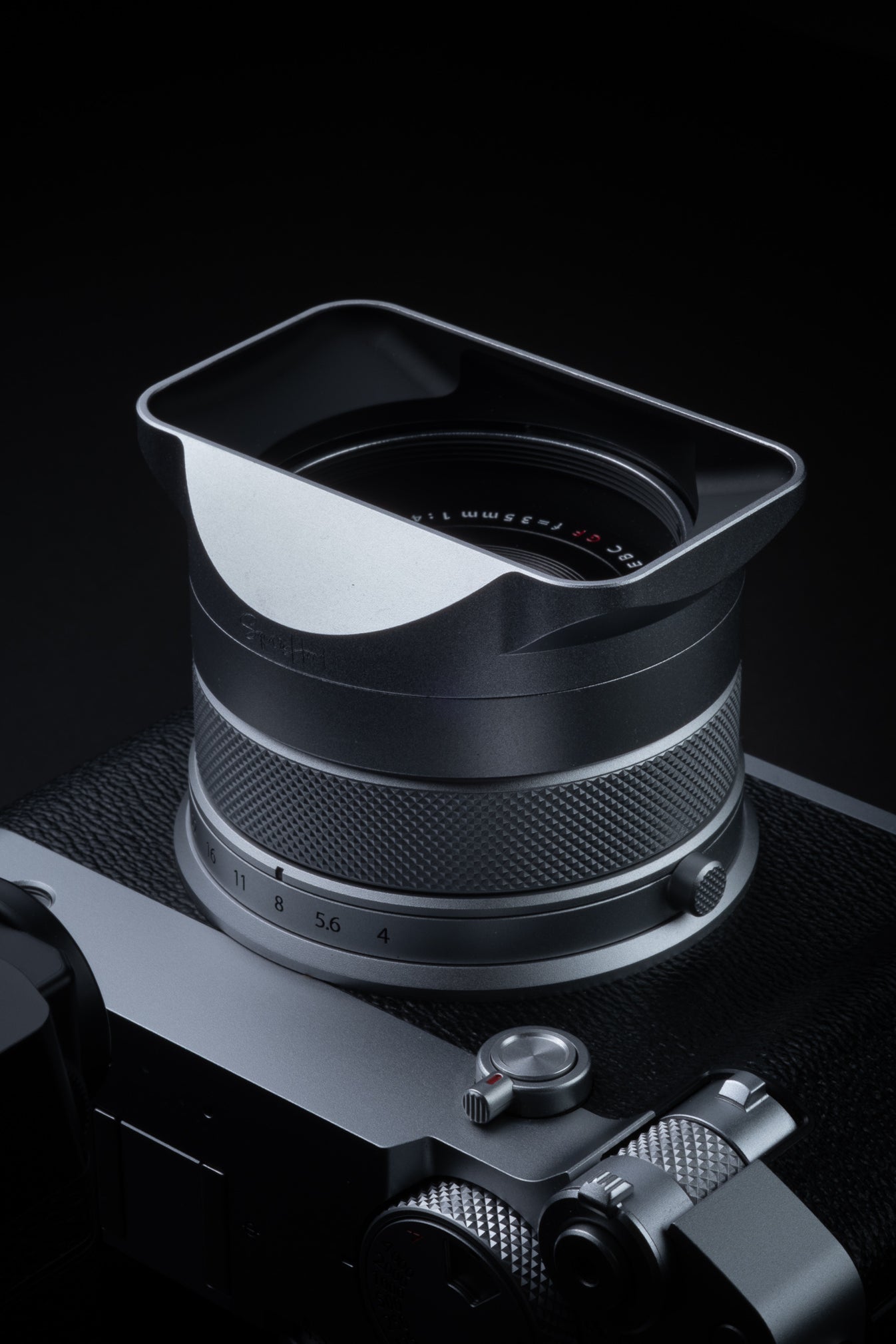 Fuji GFX 100RF lens hood – Squarehood